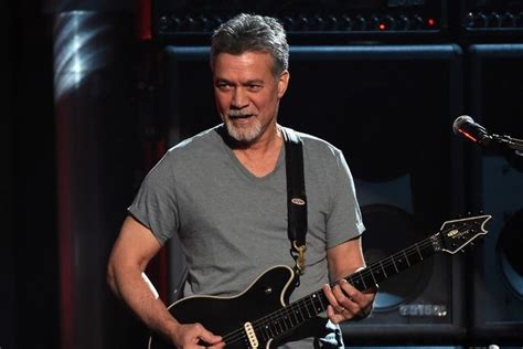 Eddie Van Halen Dies Of Throat Cancer Aged 65 Halaman All