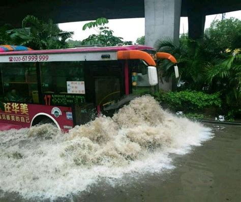 广州地铁被大暴雨图片广州挤地铁图片 随意云