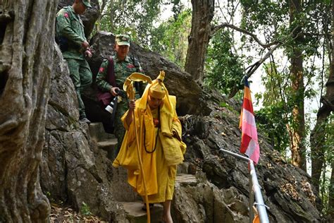 ၶူးဝႃးဝုၼ်းၸုမ်ႉ ယေႃးမုၼ် မဵတ်ႉတႃႇထမ်း ၼႂ်းၼႃႈလိၼ်ၶိုၵ်ႉတွၼ်း မၢႆ 4