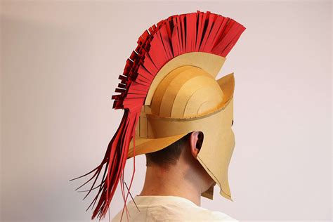 Spartan Helmet With Crest Papercraft Lacrafta