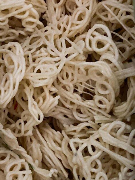 Premium Photo Raw Crackers Before Frying