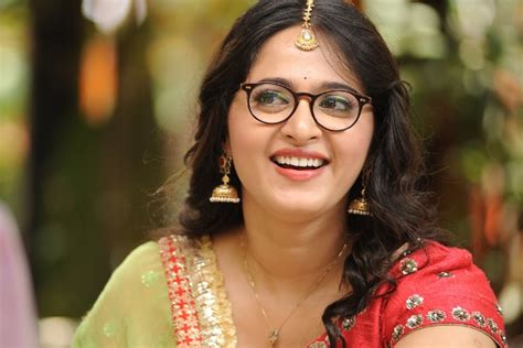 உடல் எடையை குறைத்து மிகவும் ஒல்லியாக மாறிய அனுஷ்கா இப்படி மாறிவிட்டாரா