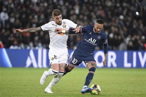 12j L1 Marquinhos Neymar A Répondu Sur Le Terrain Le Parisien