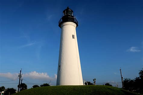 Day Trips Port Isabel Lighthouse Port Isabel Keeping The Lights On