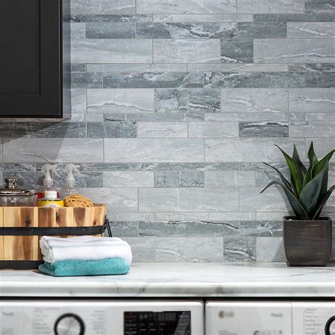 Trendy Tranquility Backsplash Ideas