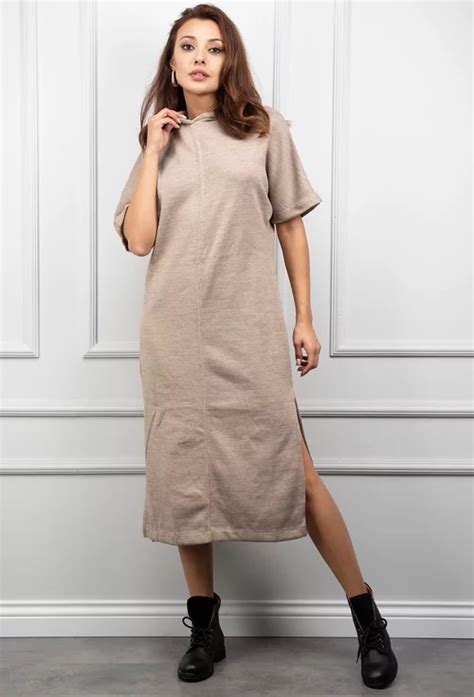 Rochie Bej Cu Gluga Dasharo