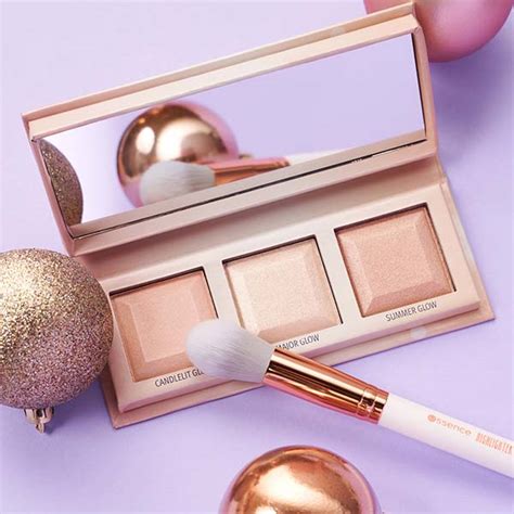 Buy Essence Choose Your Glow Highlighter Palette 18 Gm Online At Best
