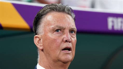 Verwirrung Um Den Fc Bayern Und Van Gaal Eberl Lässt Aufhorchen