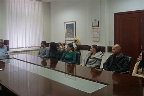 Община „Тунджа“ назначи на работа нови младежи — Радио и ТВ 999 новини от България и света