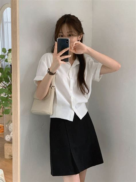 리얼코코 [누적3만장 링클프리 자체제작] 러피 핀턱 크롭 블라우스 4 Color 여름 썸머 페미닌 출근룩 오피스룩 반팔