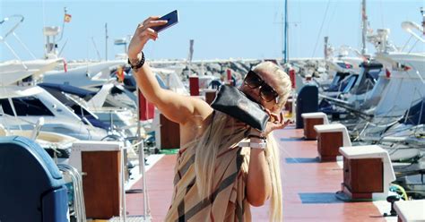 Danniella Westbrook Dons Burberry Style Dress Years After THAT Infamous Photo Mirror Online