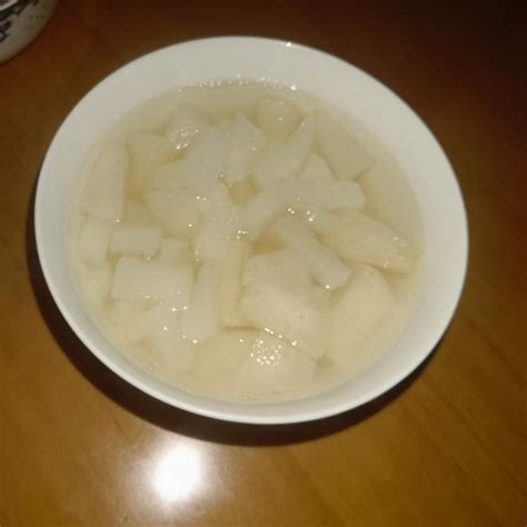 【冰糖雪梨萝卜汤的做法步骤图，怎么做好吃】巴罗姆克下厨房