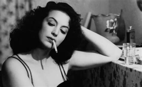 La Película De María Félix Que Casi Prohíben Por Aparecer Con Poca Ropa