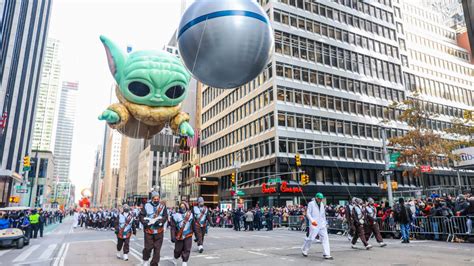 Macys Thanksgiving Day Parade 2022 When And Where To Watch Balloon
