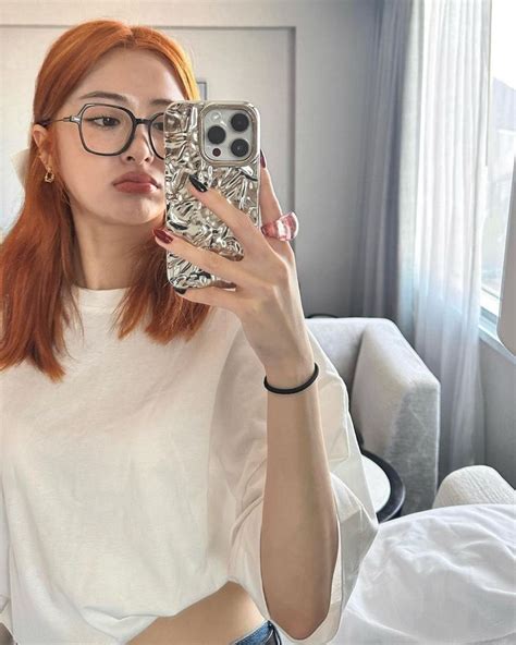 Pin By Gabi On LE SSERAFIM Yunjin Kim Ginger Hair Orange Hair
