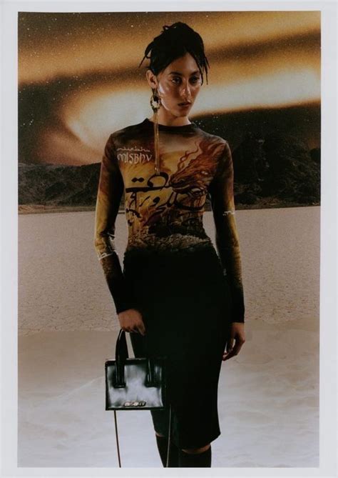 Pin By Ignazio Ruzzi On The Choices Of Ignazio Ruzzi Editorial Fashion Fashion Women