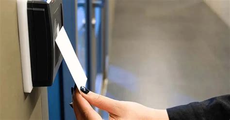 Why Choose Dual Frequency HF UHF RFID Smart Cards