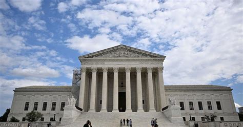 Supreme Court Grapples With Fights Over Public Officials Blocking