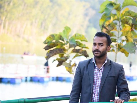 Jmc Tv চলে গেলেন আমাদের প্রিয় শিল্পী ফকির আলমগীর গুণী শিল্পীর