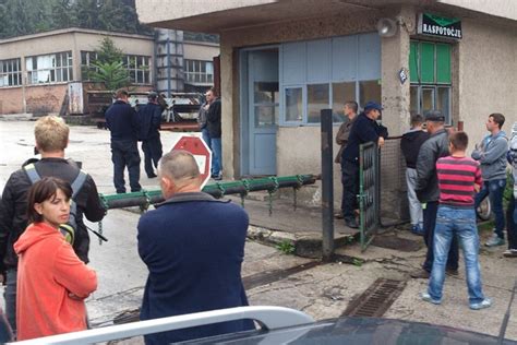 Osam Rudara Ostalo Zatrpano U Rudniku Nakon Potresa U Zenici Nethr
