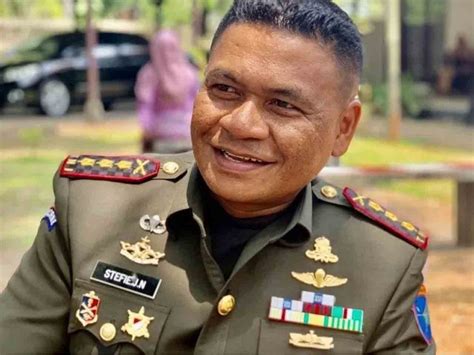 Kolonel Stefie Nuhujanan Resmi Jabat Kapendam Pattimura MalukuTerkini