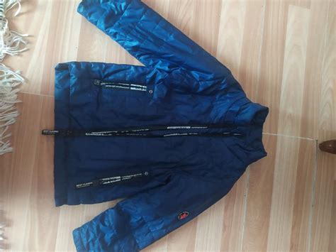 Курточка — ціна 130 грн у каталозі Куртки Купити дитячі речі за доступною ціною на Шафі