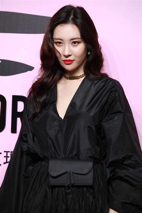 Is South Korean Singer Songwriter Sunmi Dating Bio Age Height