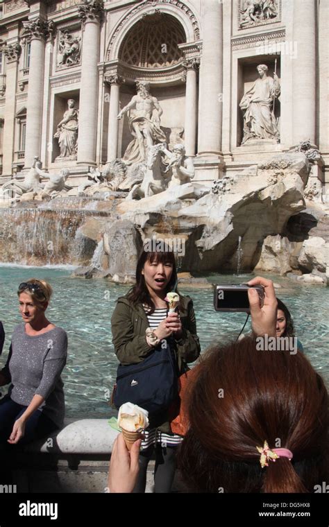 Girl Trevi Hi Res Stock Photography And Images Alamy