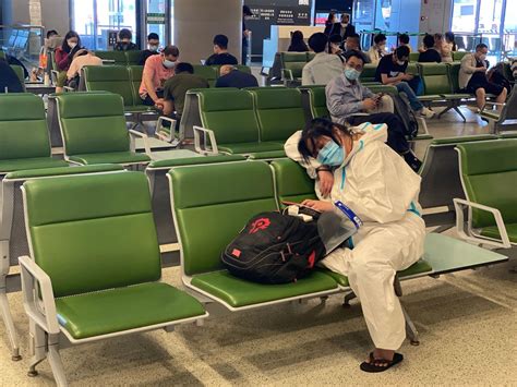 China Eases Rules For International Covid Flight Suspensions Bloomberg