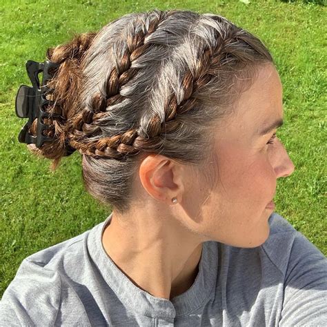 Gorgeous Gray Hairstyles To Try While Growing Out Gray Hair Artofit