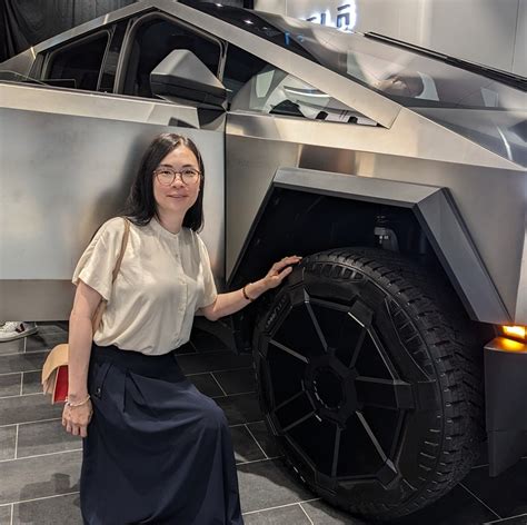 黑暗執行緒 昨天介紹了可以在瀏覽器裡跑的 Sql 引擎 Sqlite Facebook