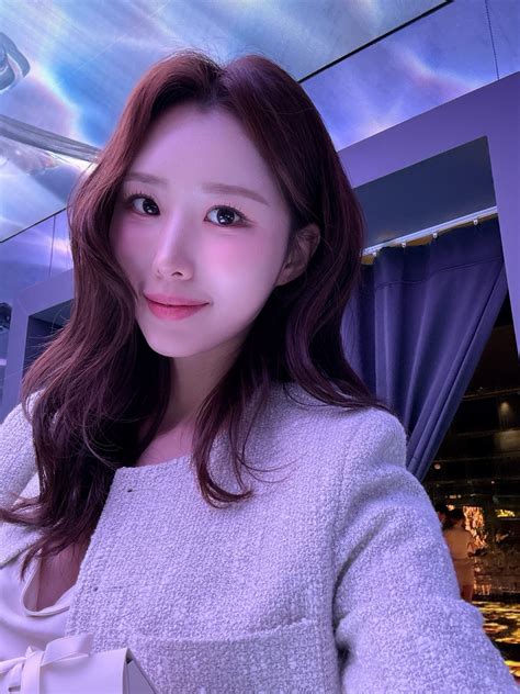 리뷰에뜨｜지원 초대 국내외를 대표하는 현대미술가 18인이 참여한 미디어 아트 전시를 보러 뮤지엄원에 다녀왔어요 확실히