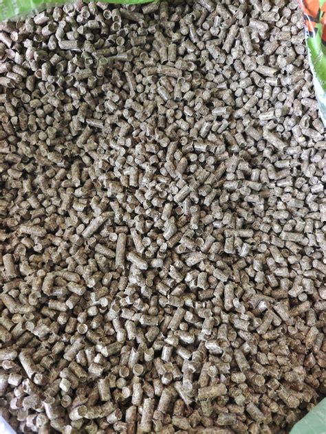 Pellet drzewny workowany 15kg kaloryczność 17 5 MJ kg paleta 975kg