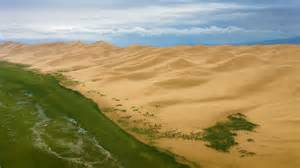 Gobi Desert Mongolia Golden Dunes And Green Oasis 4k