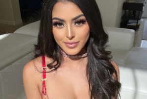 Sophia Leone morta a 26 anni la pornoattrice è stata uccisa Il