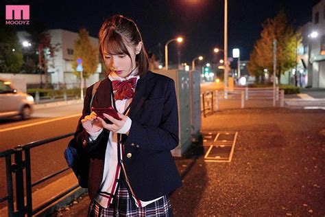 はじめて彼女ができたので幼なじみとsexや中出しの練習をする事にした 人気知名度no1！アダルトビデオ最強のavメーカー【moodyz