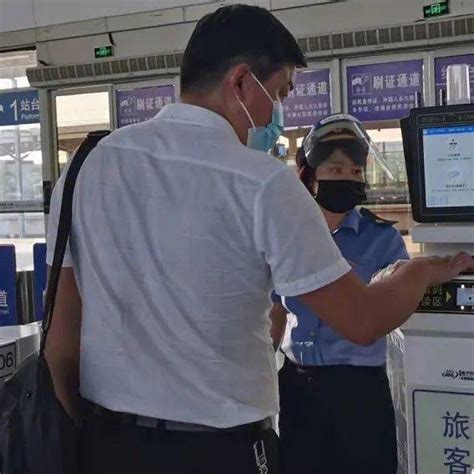 国庆节，高安这些人没放假！有你吗？巡逻