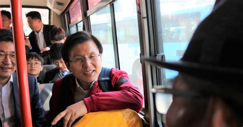 시내버스 탄 황교안 한국당 대표