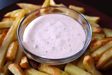 Easy Chipotle Ranch Dressing