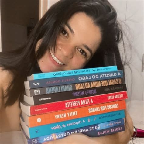 Ana Bookgram Anaesuasleiturass • Threads Say More