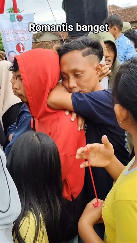 Dora Artis Artisdoraofficial • Instagram Photos And Videos