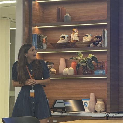 Datacommunity Tableau Networking Sarah Burnett