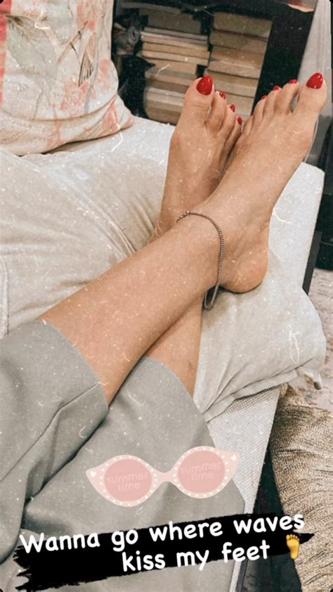 Akriti Singhs Feet