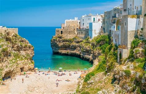 Polignano A Mare Weekend Tra Mare E Pesce Fresco Turismo Weekend