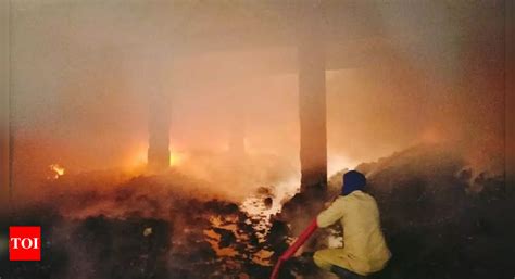 Ludhiana Major Fire Breaks Out At Garment Factory Ludhiana News