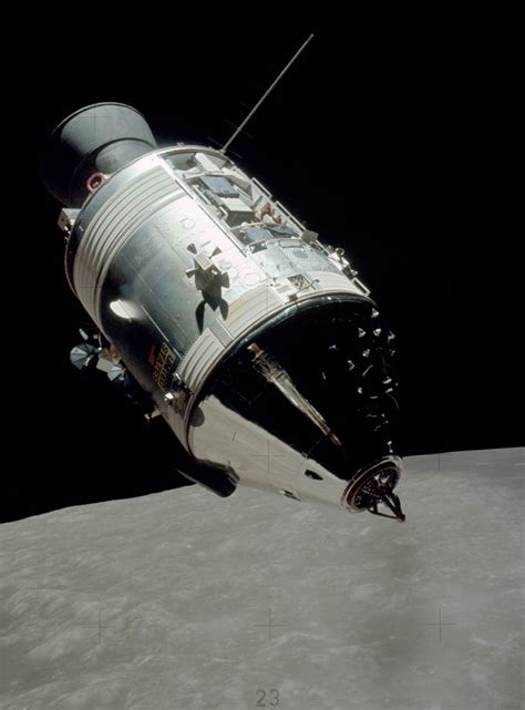Moongiant Galeries Apollo 16
