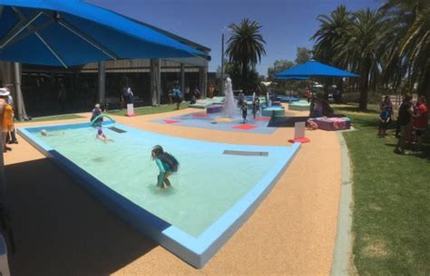 Polysoft Slip Resistant Surface Cools Aquatic Playground In Roma