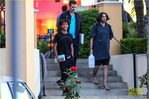 Photo Jaden Smiths Dad Will Smith Helps Fan Announce Pregnancy 18
