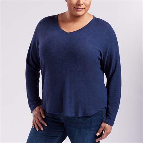V Neck Long Sleeve Top Navy Wantable