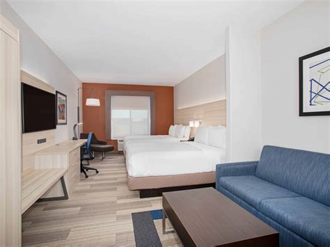 Hotel In Glendale Az Holiday Inn Express And Suites Phoenix Glendale